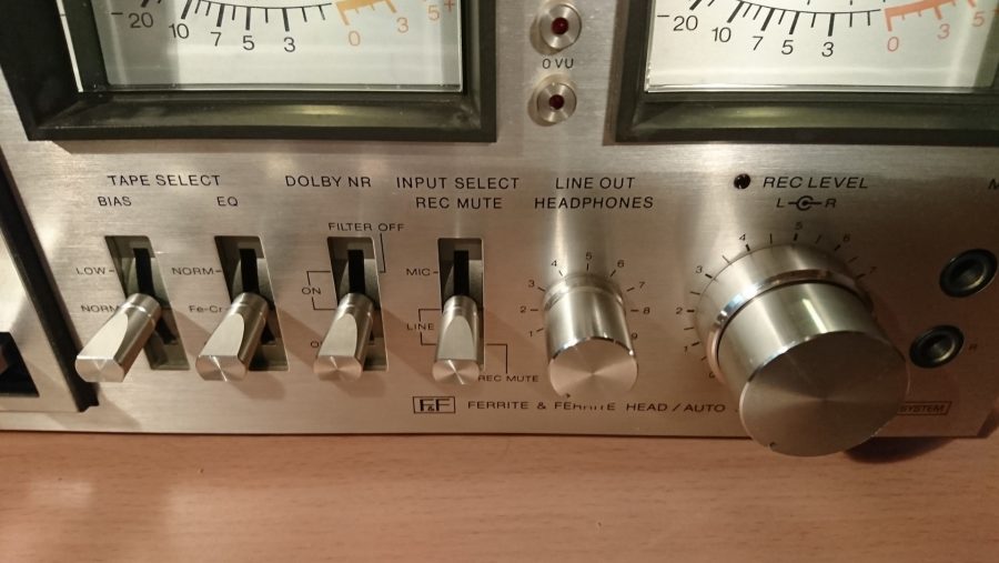 SONY TC-K5 外観・内部を実機の画像で紹介 | スーパーカセッターズ SuperCassetters'