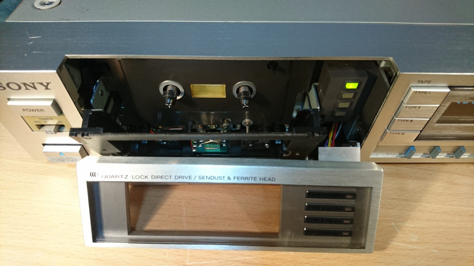 SONY TC-FX7 外観・内部の様子を実機の画像で紹介 | スーパーカセッターズ SuperCassetters'